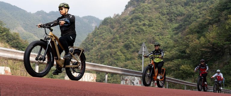 Explore the World on Our Cutting-Edge Electric Scooters and Electric Bikes - Home | LOHAS