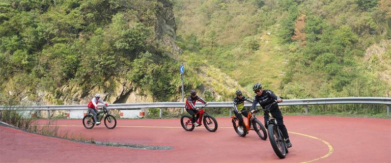 Explore the World on Our Cutting-Edge Electric Scooters and Electric Bikes - Home | LOHAS